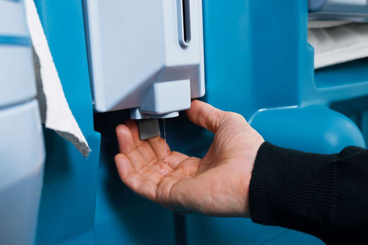 TOI® Water – Mit extra Waschkomfort | TOI TOI & DIXI